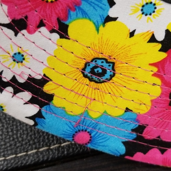 trixin | Accessories | Trixin Floral Logo Snapback Trucker Hat Rk759 ...